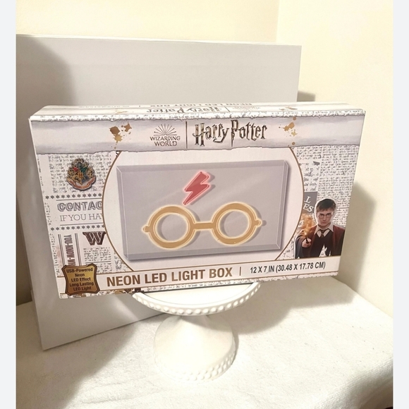 Warner Bros. | Wall Decor | New Harry Potter Neon Led Light Bulb 2 X 7 ...